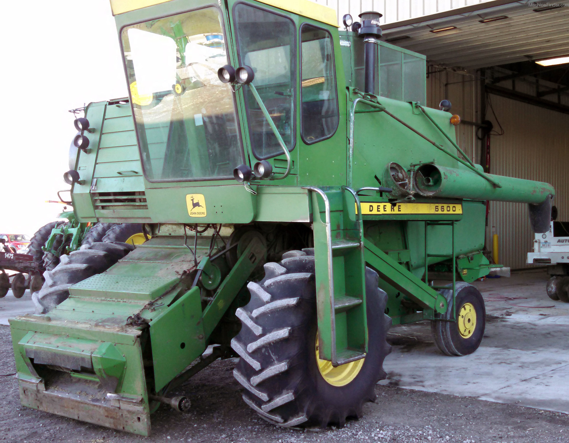 John Deere 6600 Combine Specs