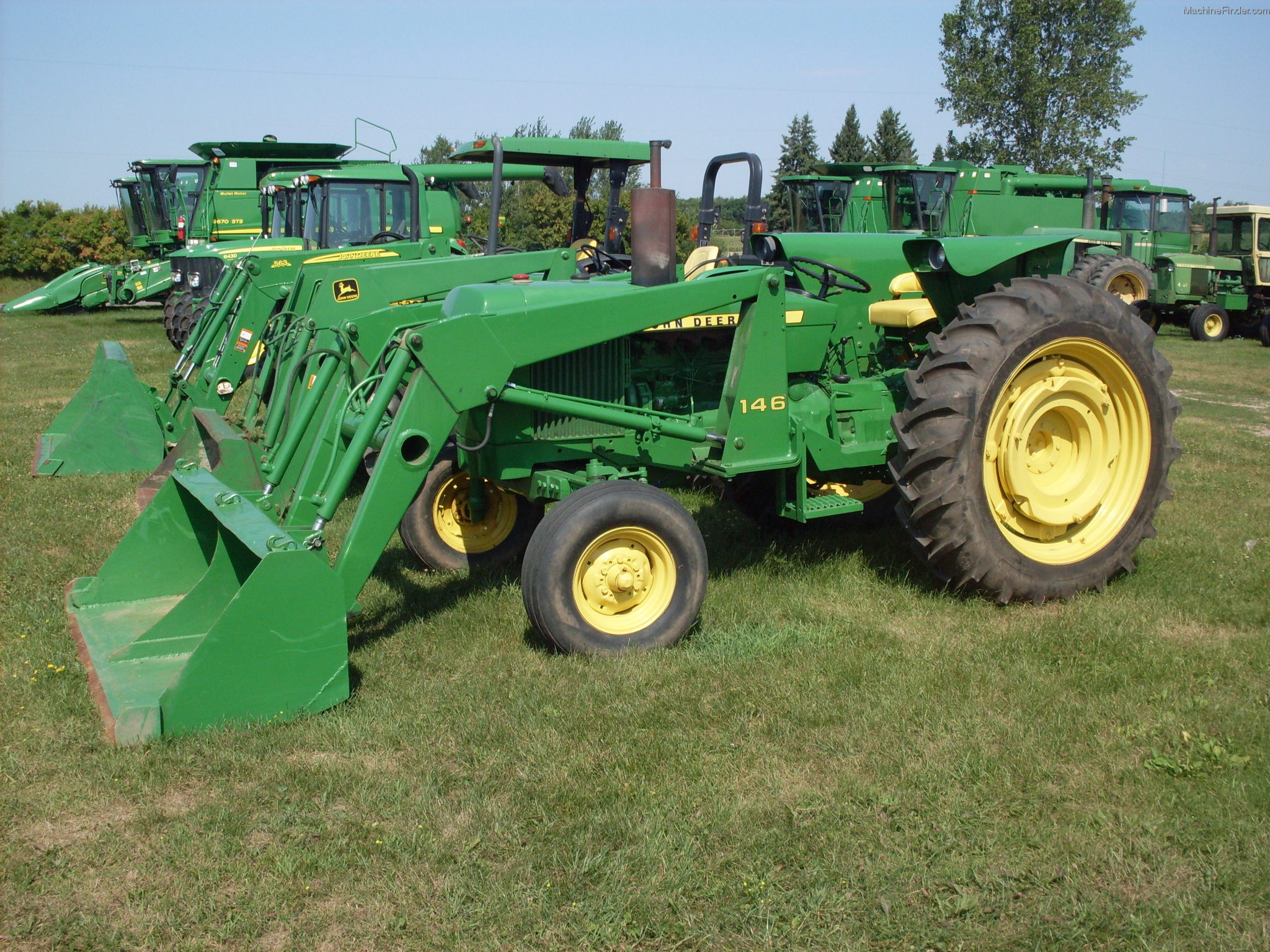 John Deere 2640 Tractors - Utility (40-100hp) - John Deere MachineFinder