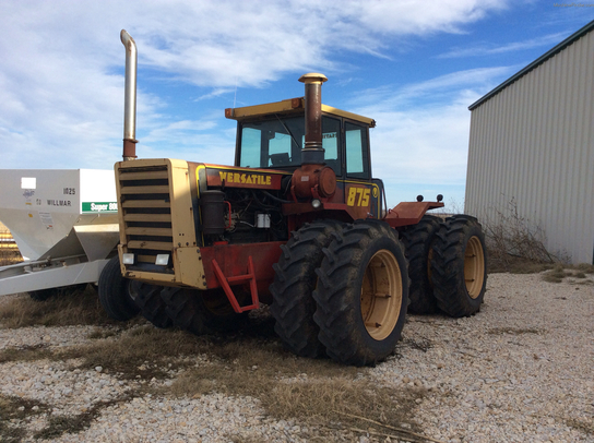 1979 Versatile 875 Tractors - Articulated 4WD - John Deere MachineFinder