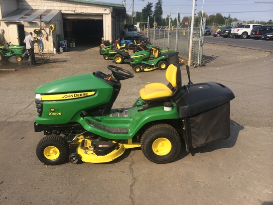 John Deere X300 Lawn & Garden and Commercial Mowing - John Deere ...