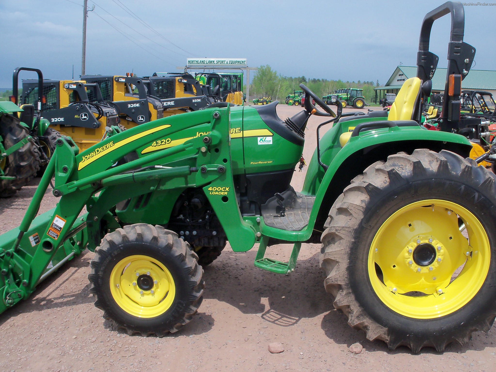 John Deere 4320 Tractors - Compact (1-40hp.) - John Deere MachineFinder