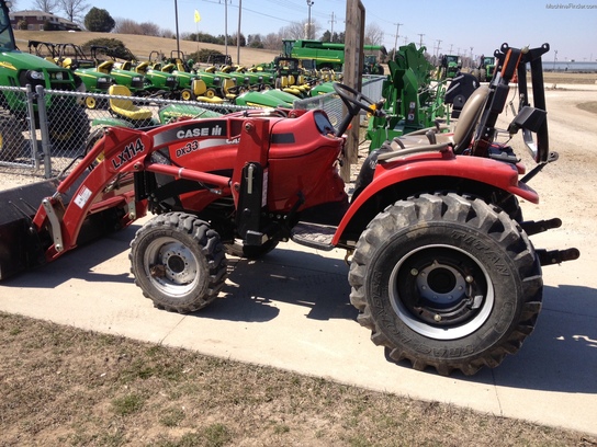 2005 Case DX33 Tractors - Compact (1-40hp.) - John Deere MachineFinder