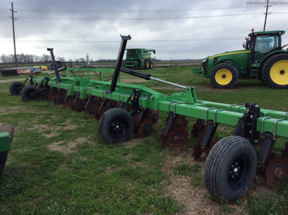 2015 John Deere 16 Row 36 Hipper - Bedders - John Deere MachineFinder