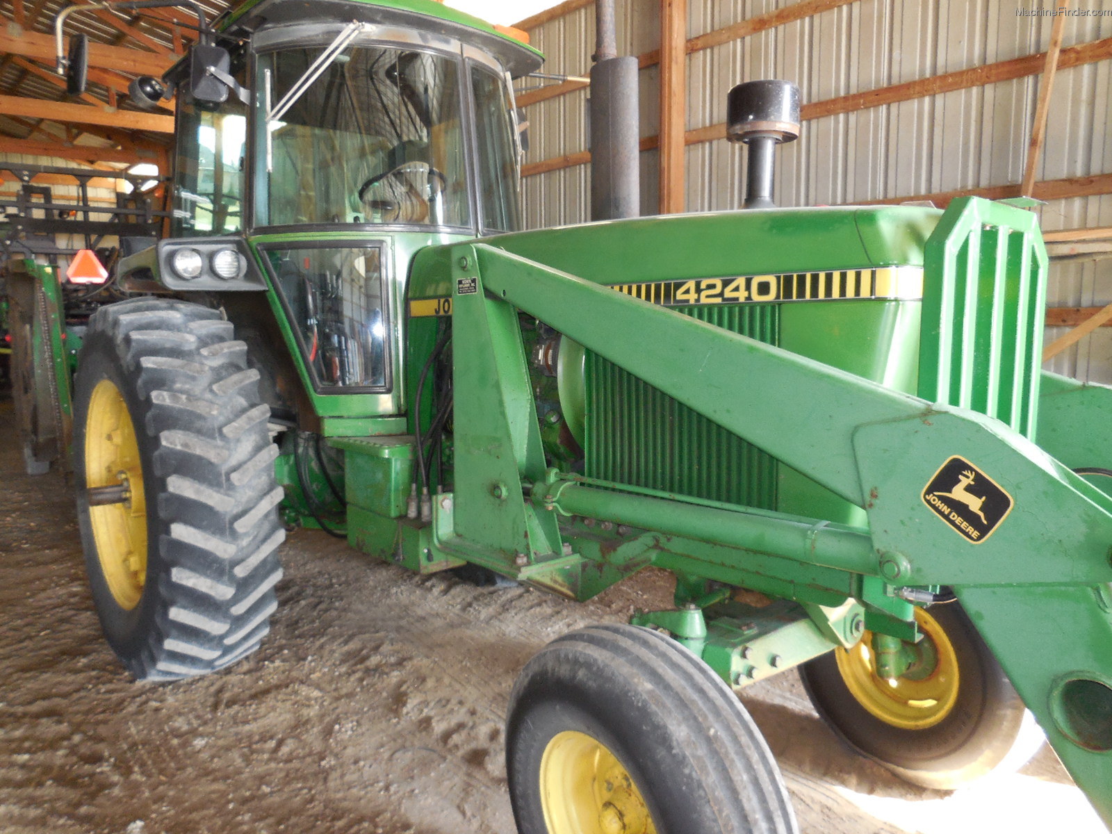 John Deere 158 Tractor Loaders - John Deere MachineFinder