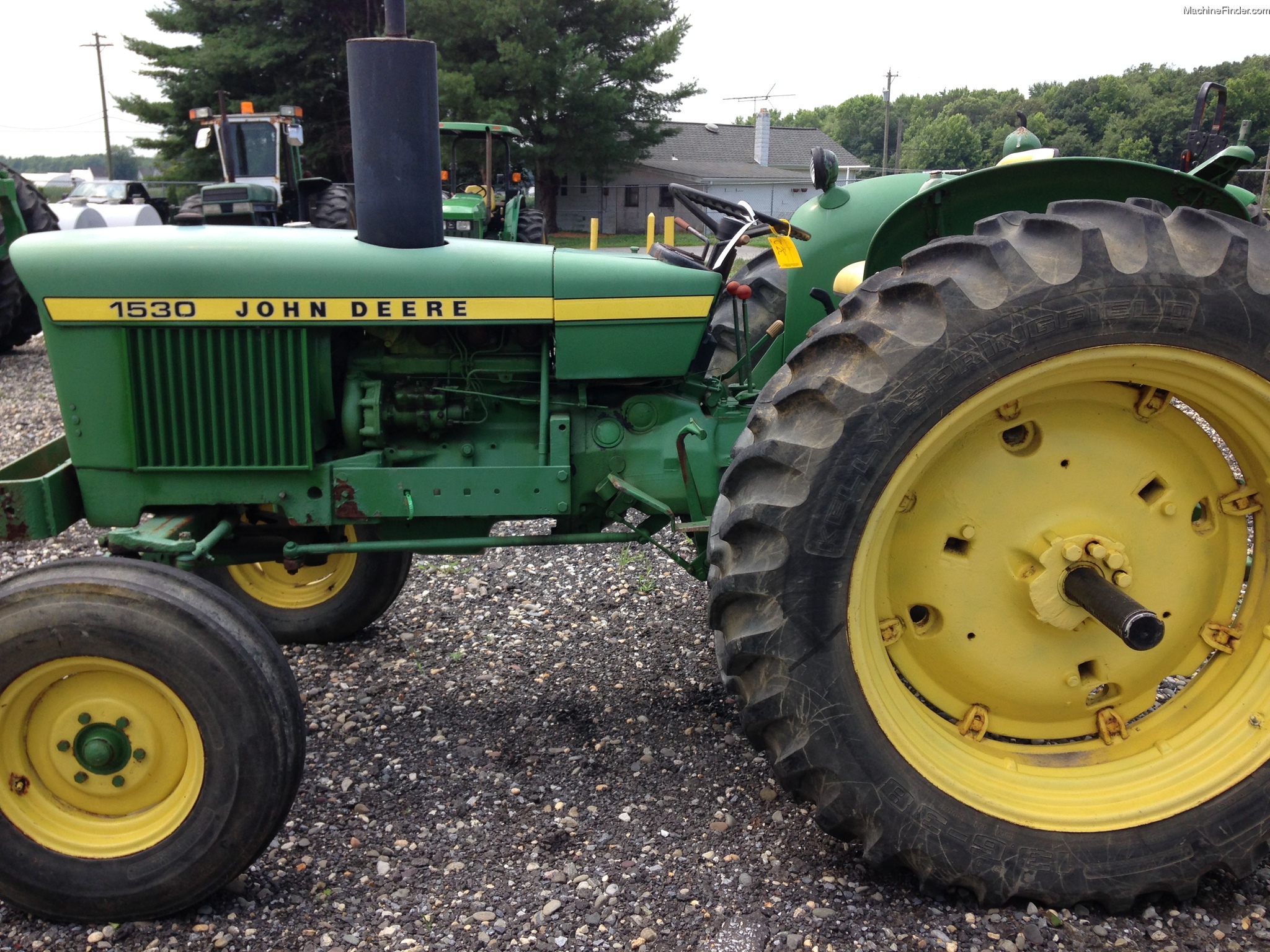 John Deere 1530 Tractors - Row Crop (+100hp) - John Deere MachineFinder