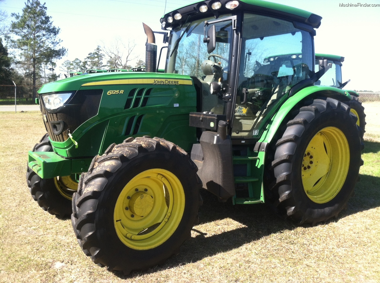2013 John Deere 6125R Tractors - Utility (40-100hp) - John Deere ...