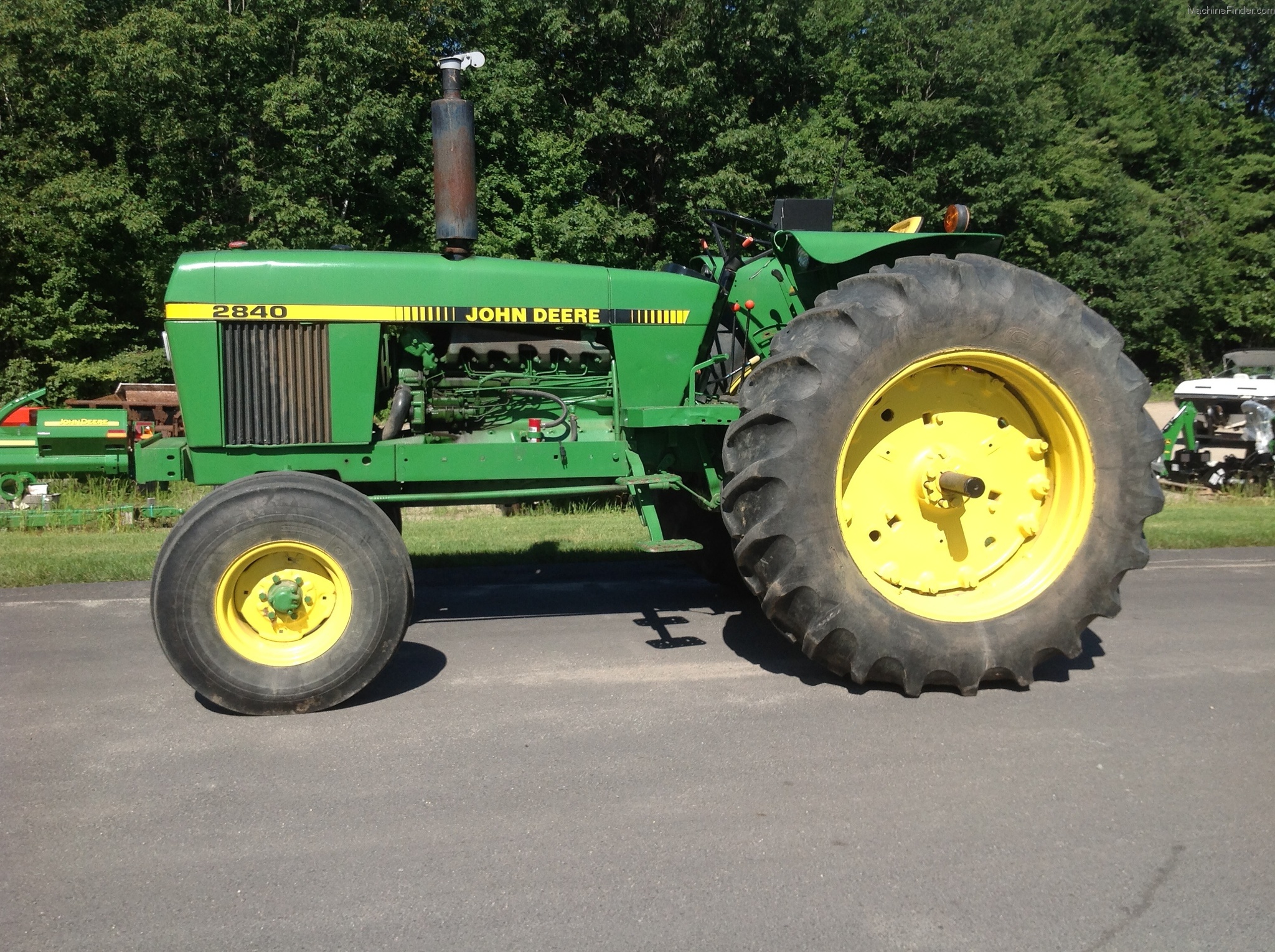 John Deere 2840 Tractors - Row Crop (+100hp) - John Deere MachineFinder