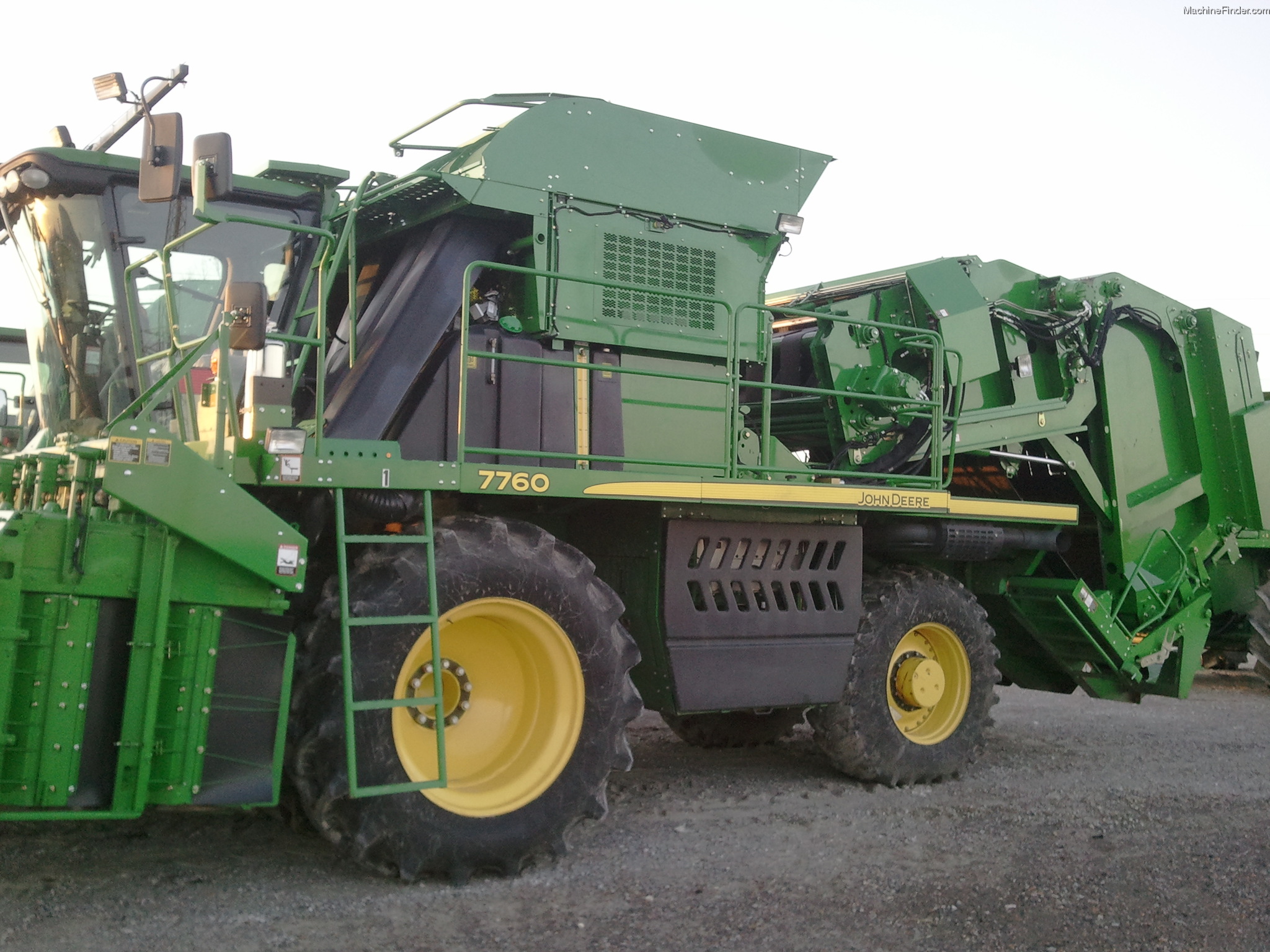 2011 John Deere 7760 Cotton Harvesting - Pickers - John Deere MachineFinder