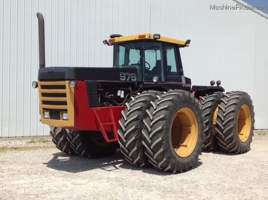 1988 Versatile 976
