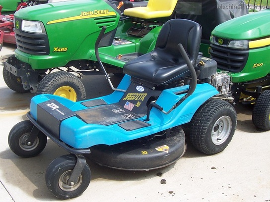 2005 Dixon Speed ZTR 30 zero-turn mower with 30" cut Lawn & Garden and ...