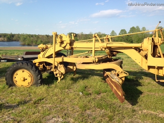 Caterpillar 12E Motor Grader - John Deere MachineFinder