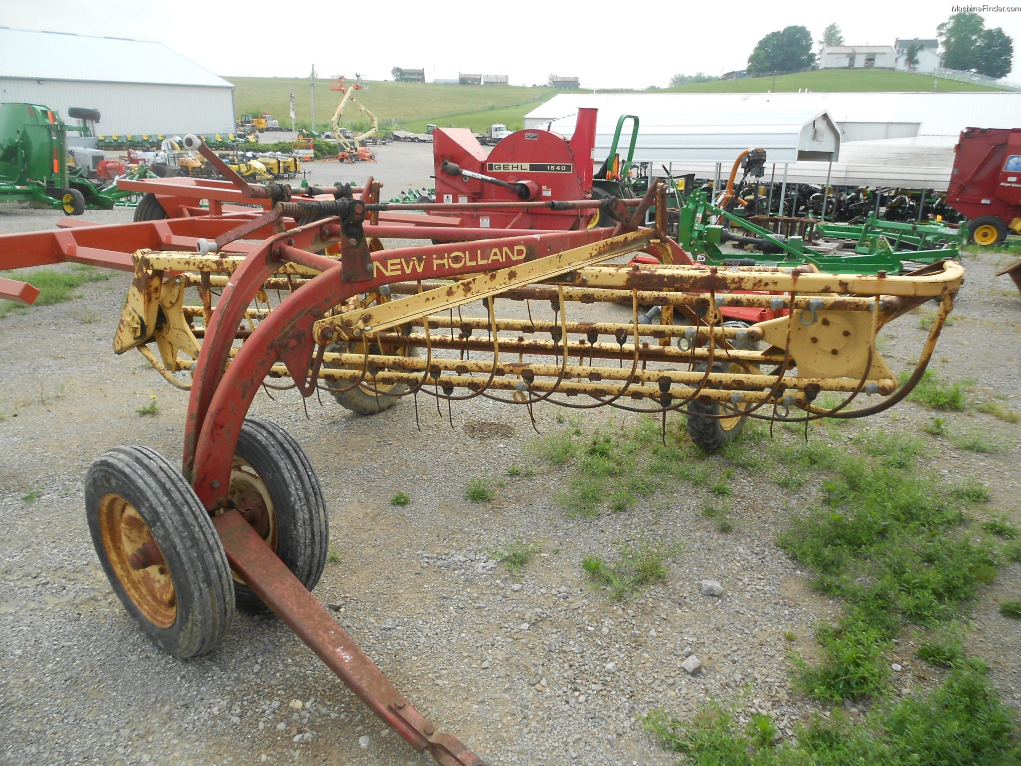 New Holland 258 BAR RAKE Hay Equipment - Handling and Transport - John ...