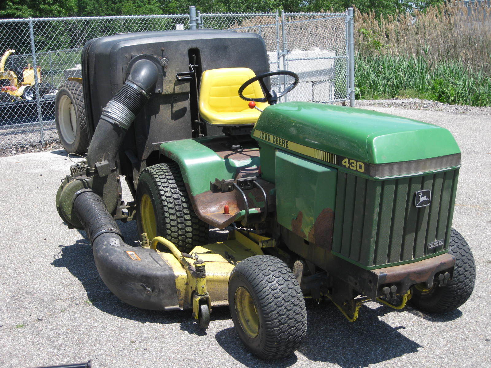 John Deere 430 Lawn & Garden and Commercial Mowing - John Deere ...