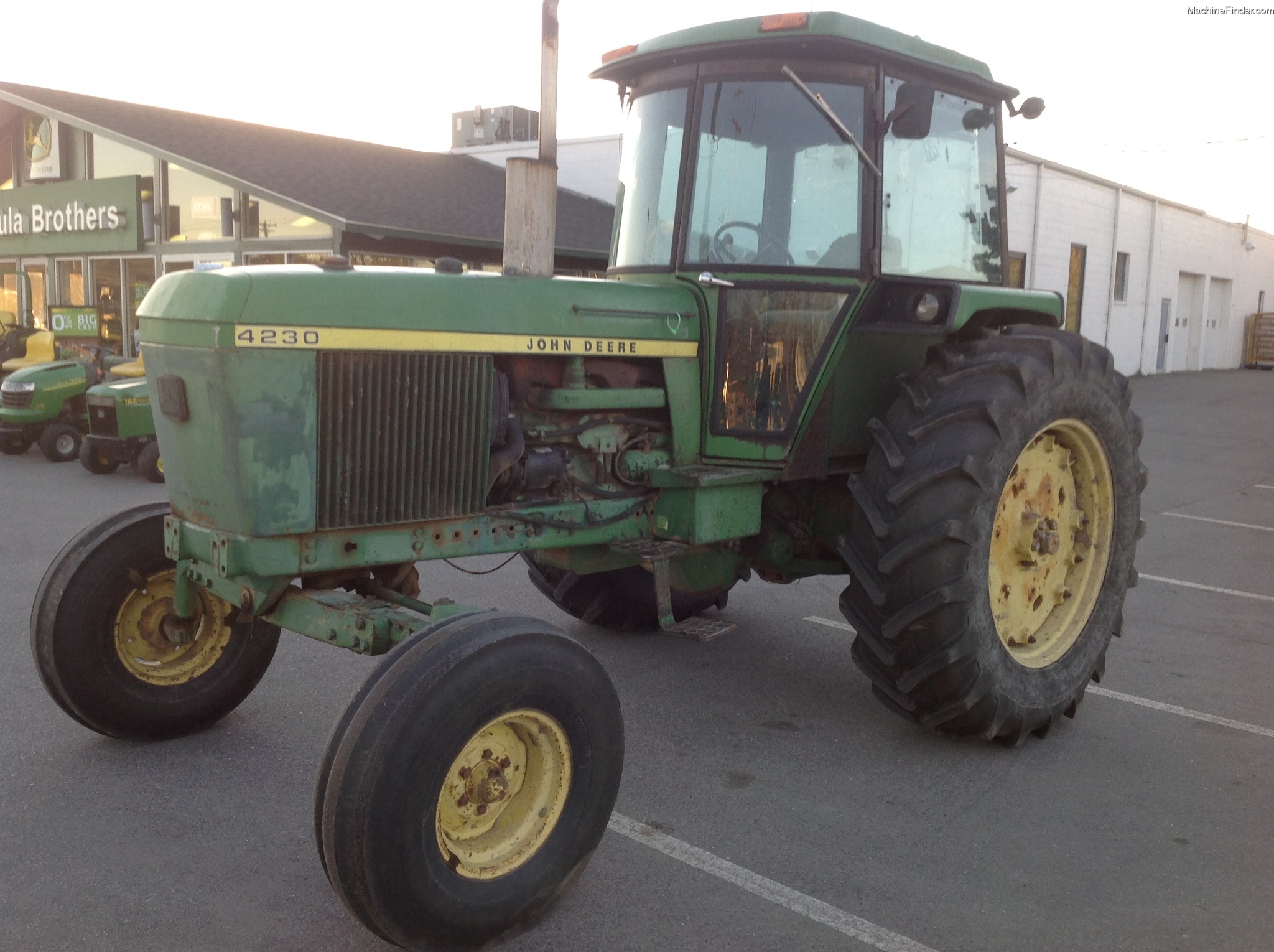 John Deere 4230 Tractors - Row Crop (+100hp) - John Deere MachineFinder