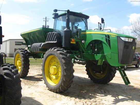 John Deere 4940 Sprayer
