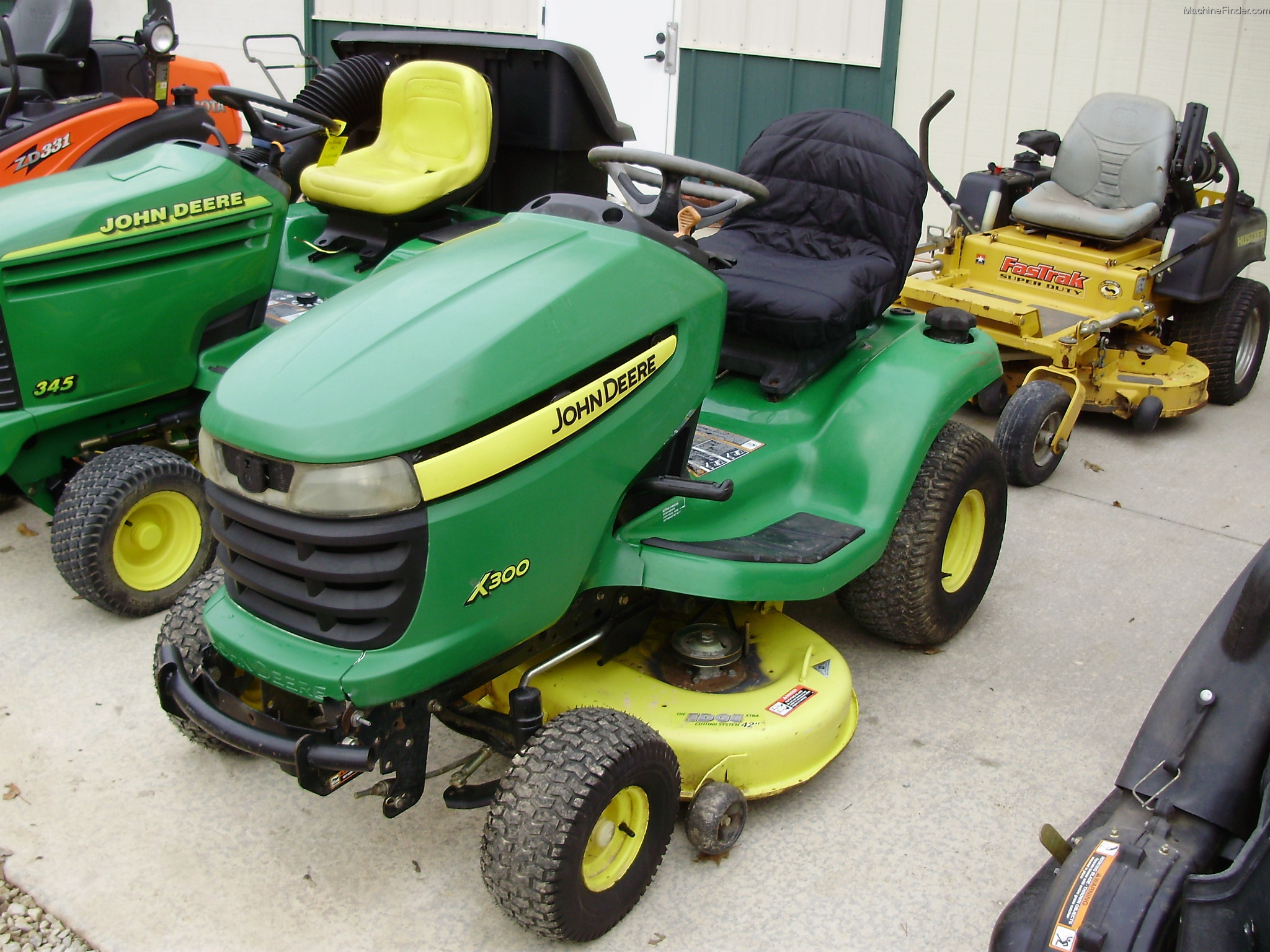 2006 John Deere X300 Lawn & Garden and Commercial Mowing - John Deere ...