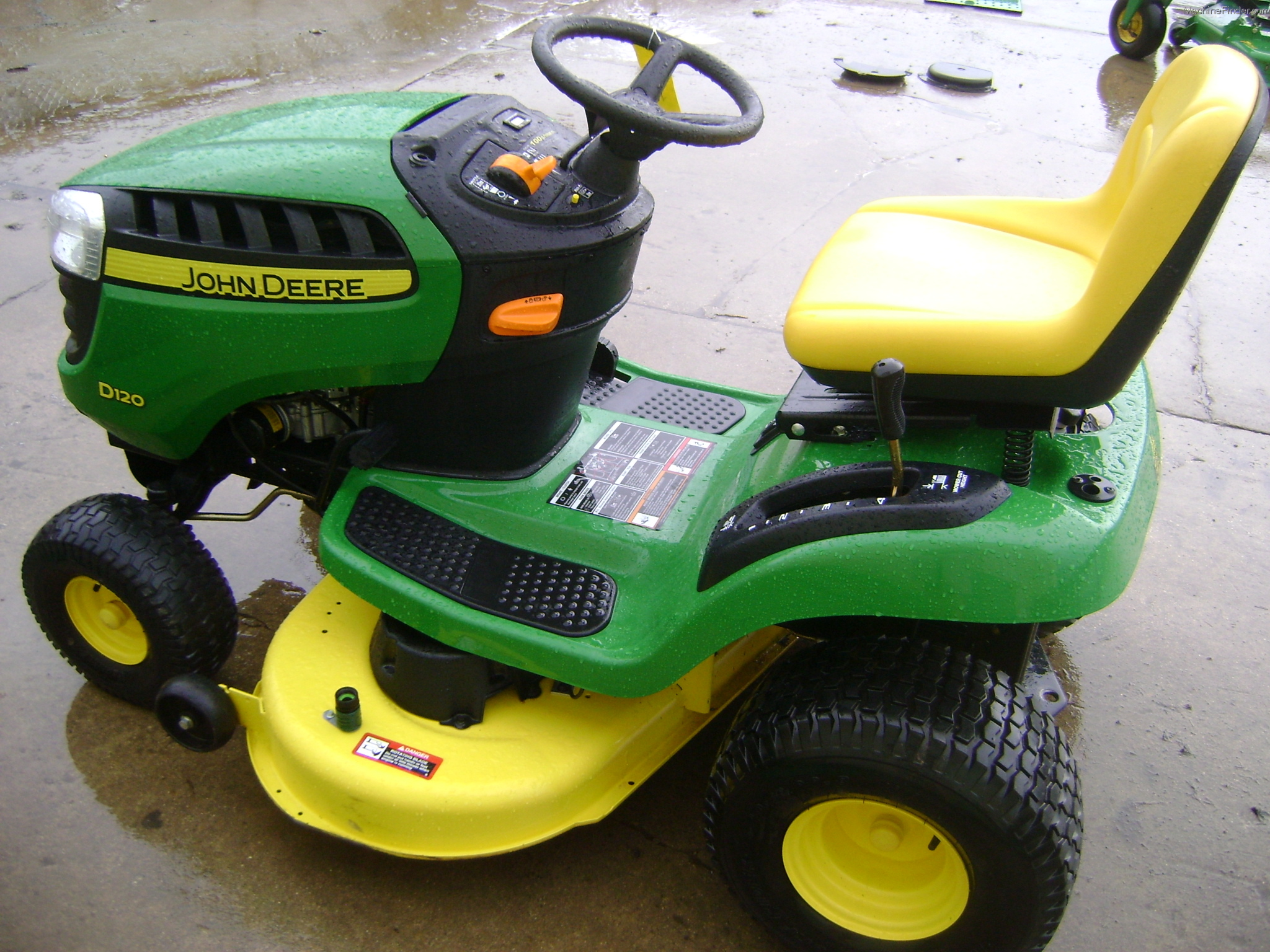 2012 John Deere D120 Lawn & Garden and Commercial Mowing - John Deere ...
